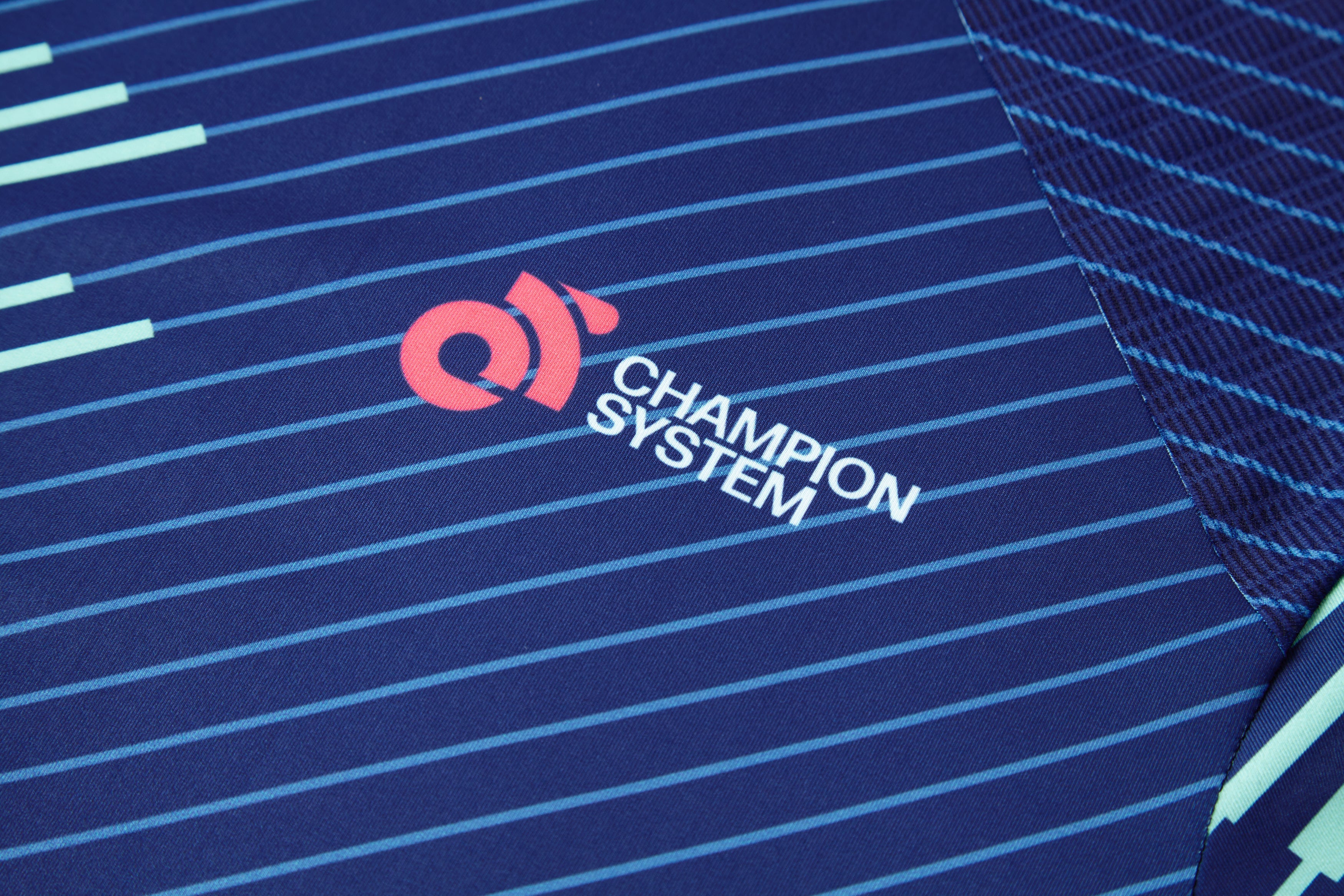*NEW* Apex+ Run Top – Champion System US